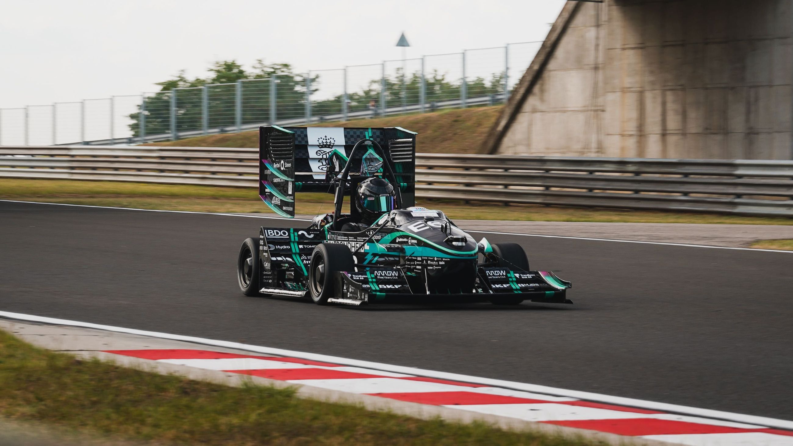 Revolve NTNU – Theory in Practice